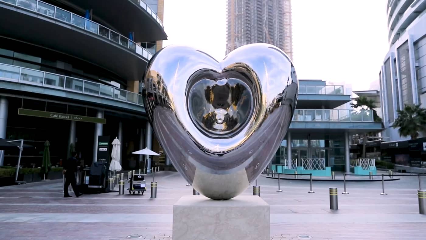 Public Art Connecting Landmarks with Emotional Impact